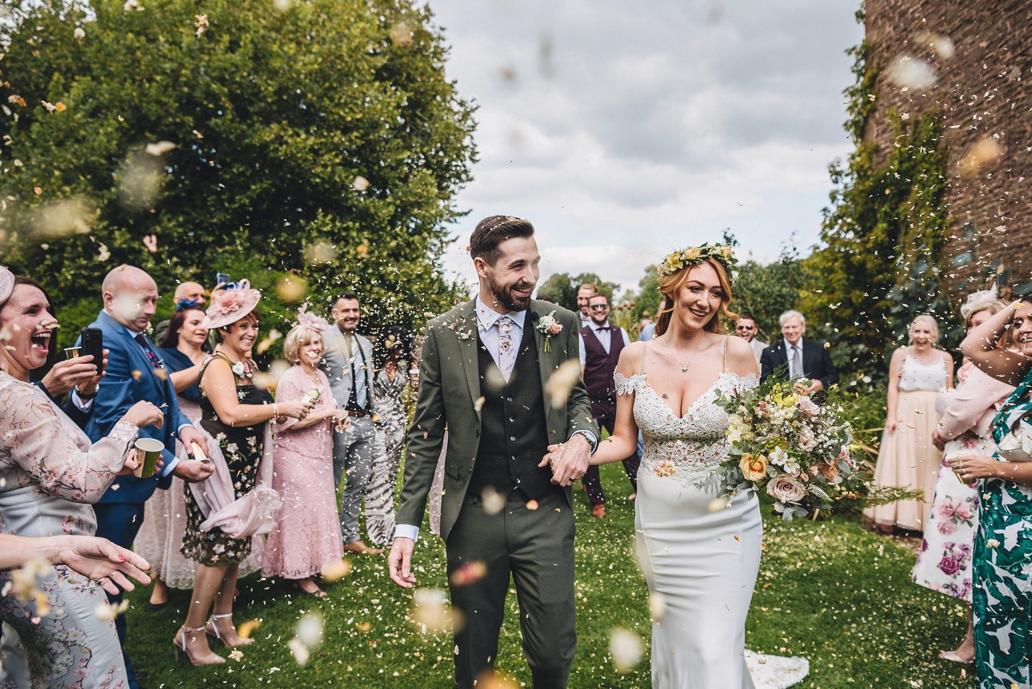 Wedding Photography Packages with a Professional Wedding Album ...