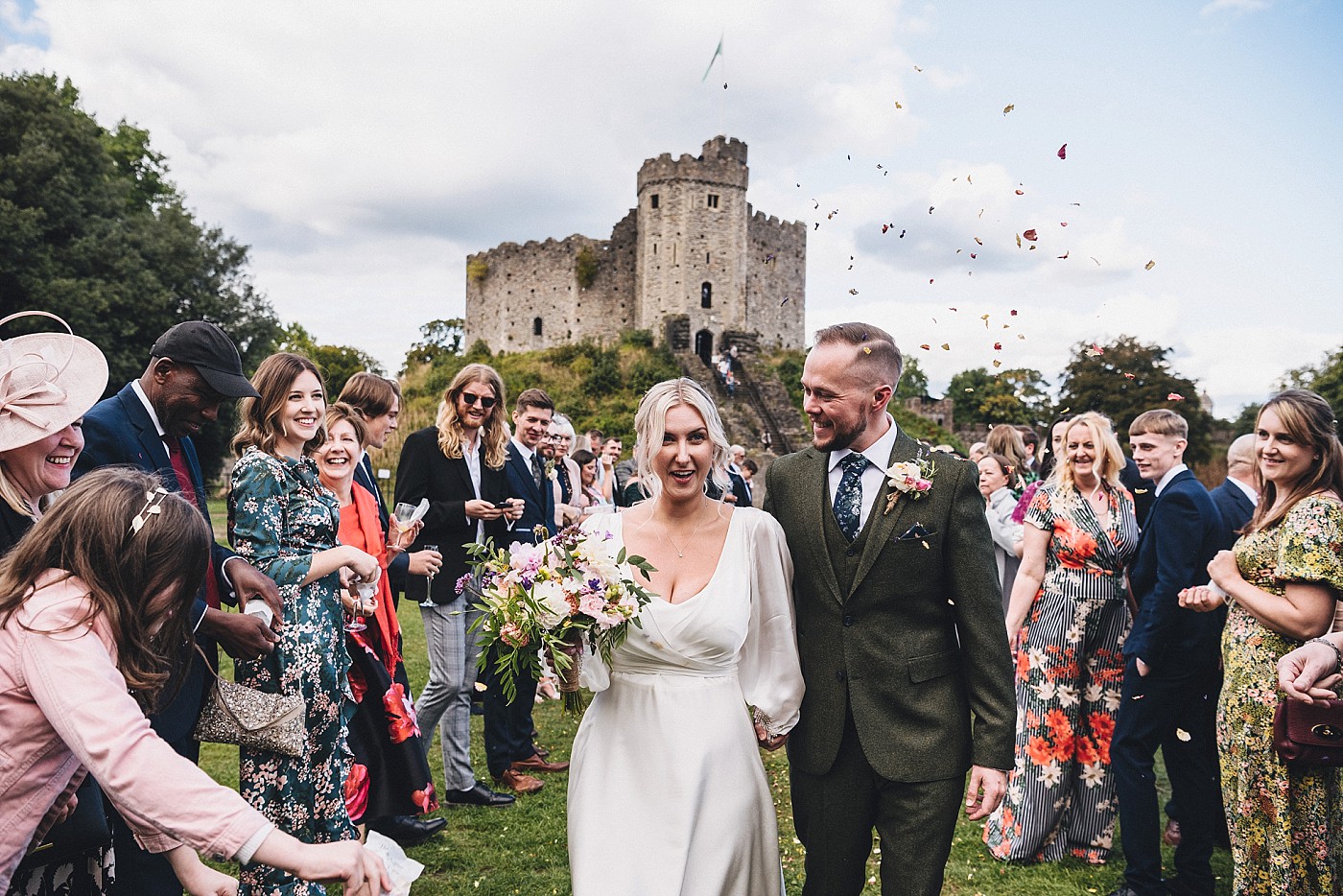 Unforgettable Corporation Yard and Cardiff Castle Wedding Photography ...