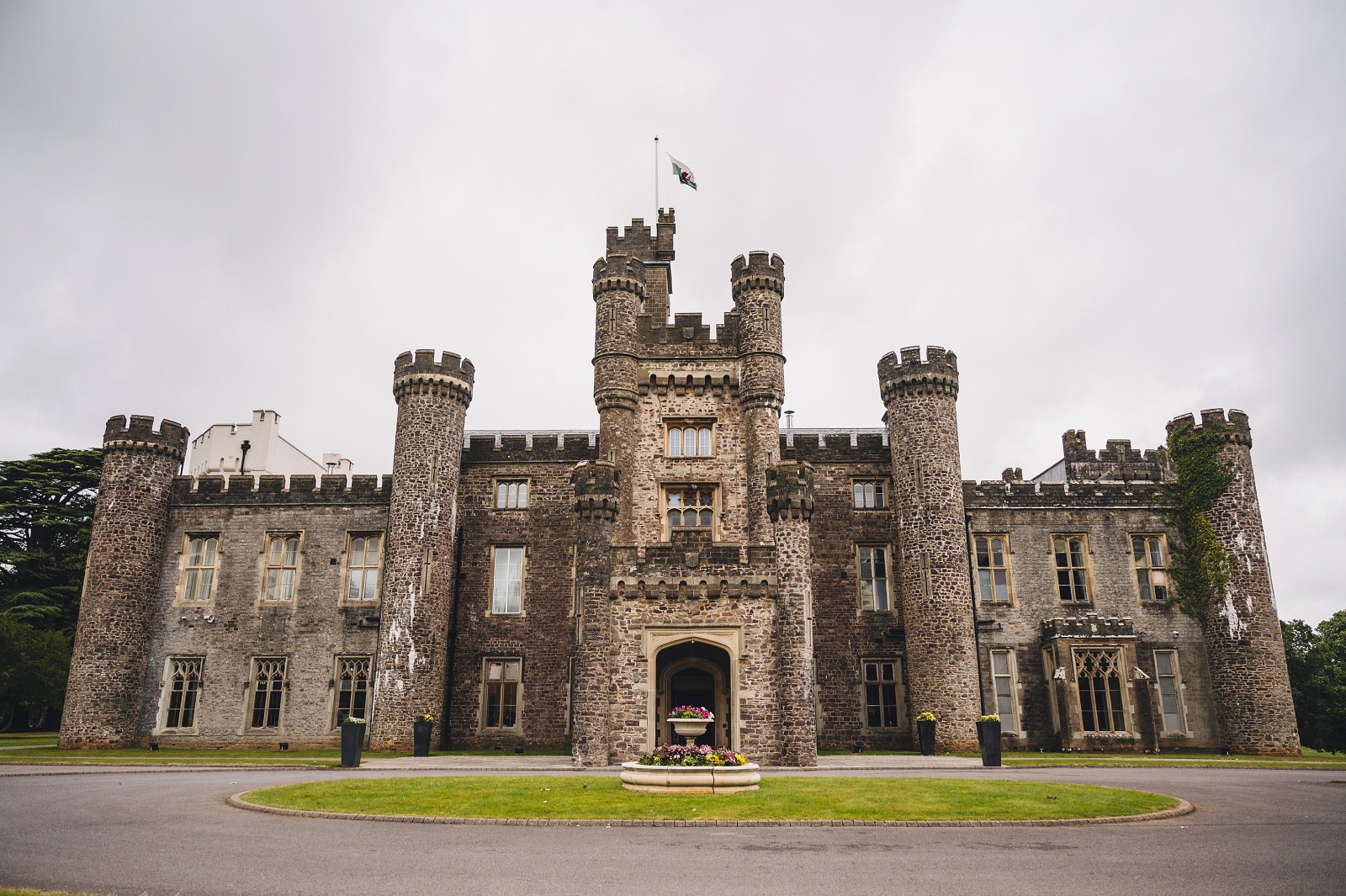 Hensol Castle Wedding Photographer: The Ultimate Guide + 7 Best Photo ...